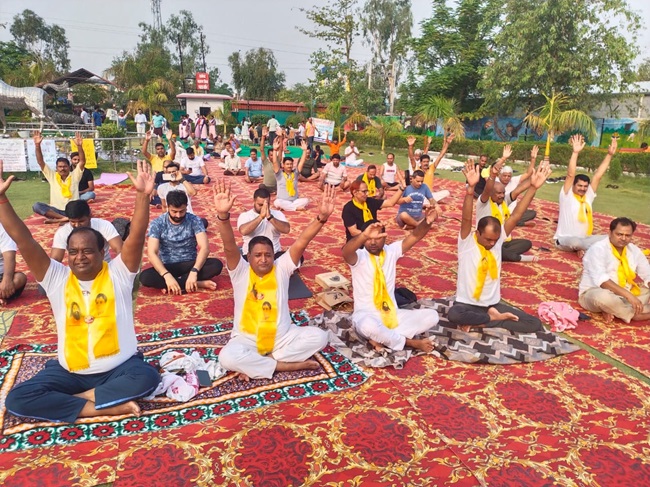 Yoga Day 2024 In Bihar Live योग करते दिखे नित्यानंद राय और ललन सिंह